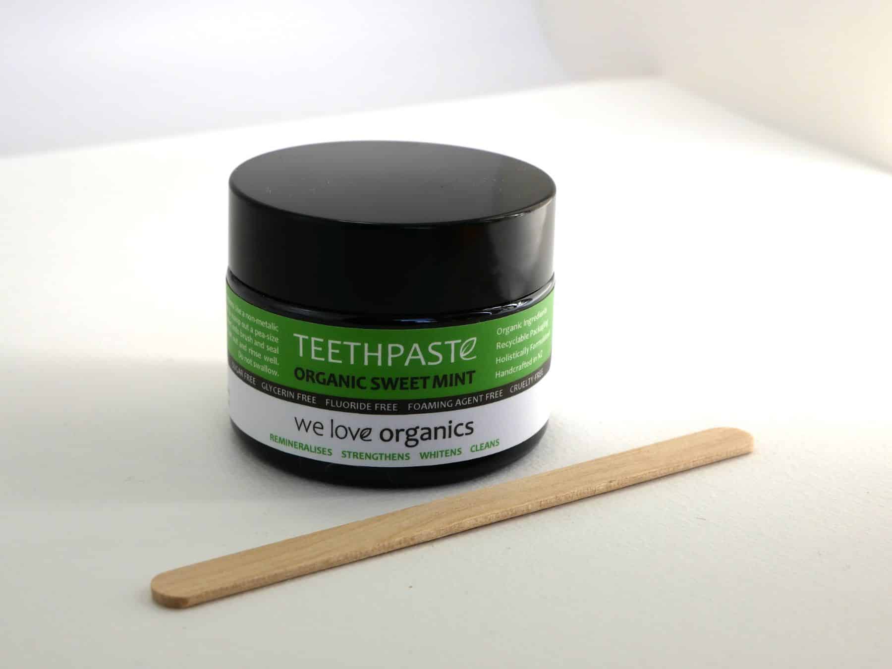 Organic Sweet Mint Teethpaste (Toothpaste) Glass Jar - We Love Organics