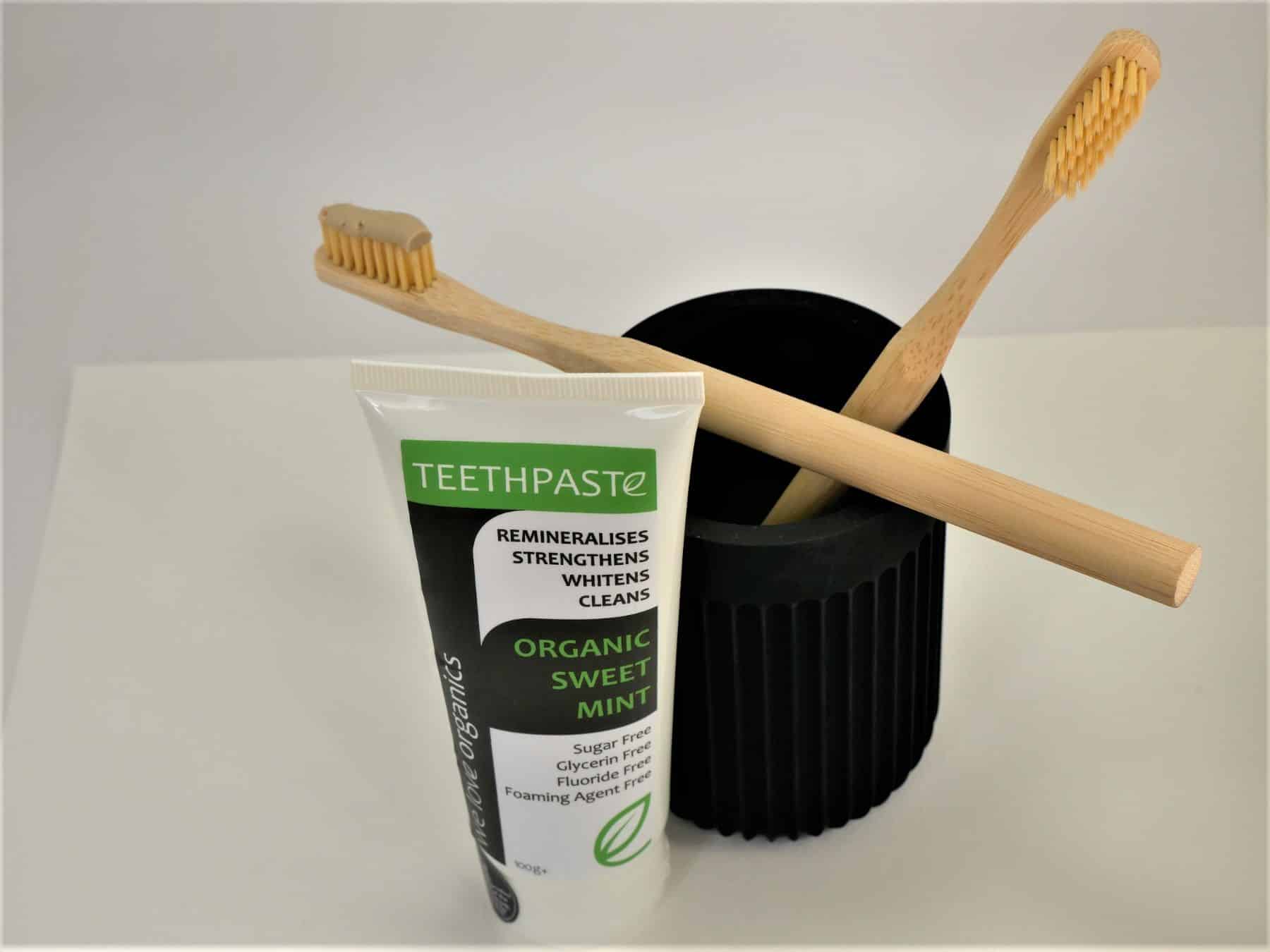 Organic Sweet Mint Teethpaste 100g Tube - We Love Organics