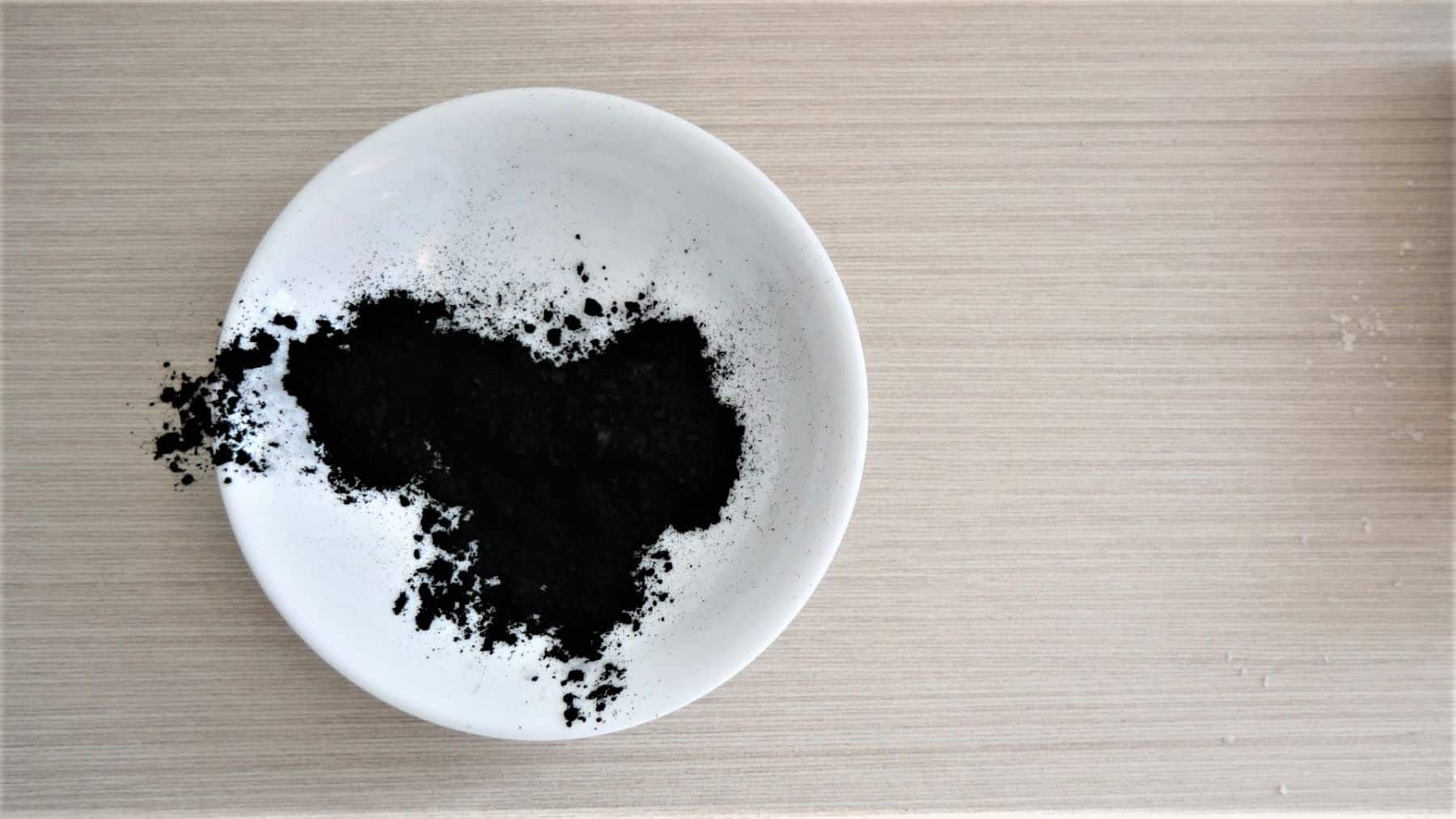 Organic Minty Charcoal Teethpaste (Toothpaste) Recyclable Tube - We ...