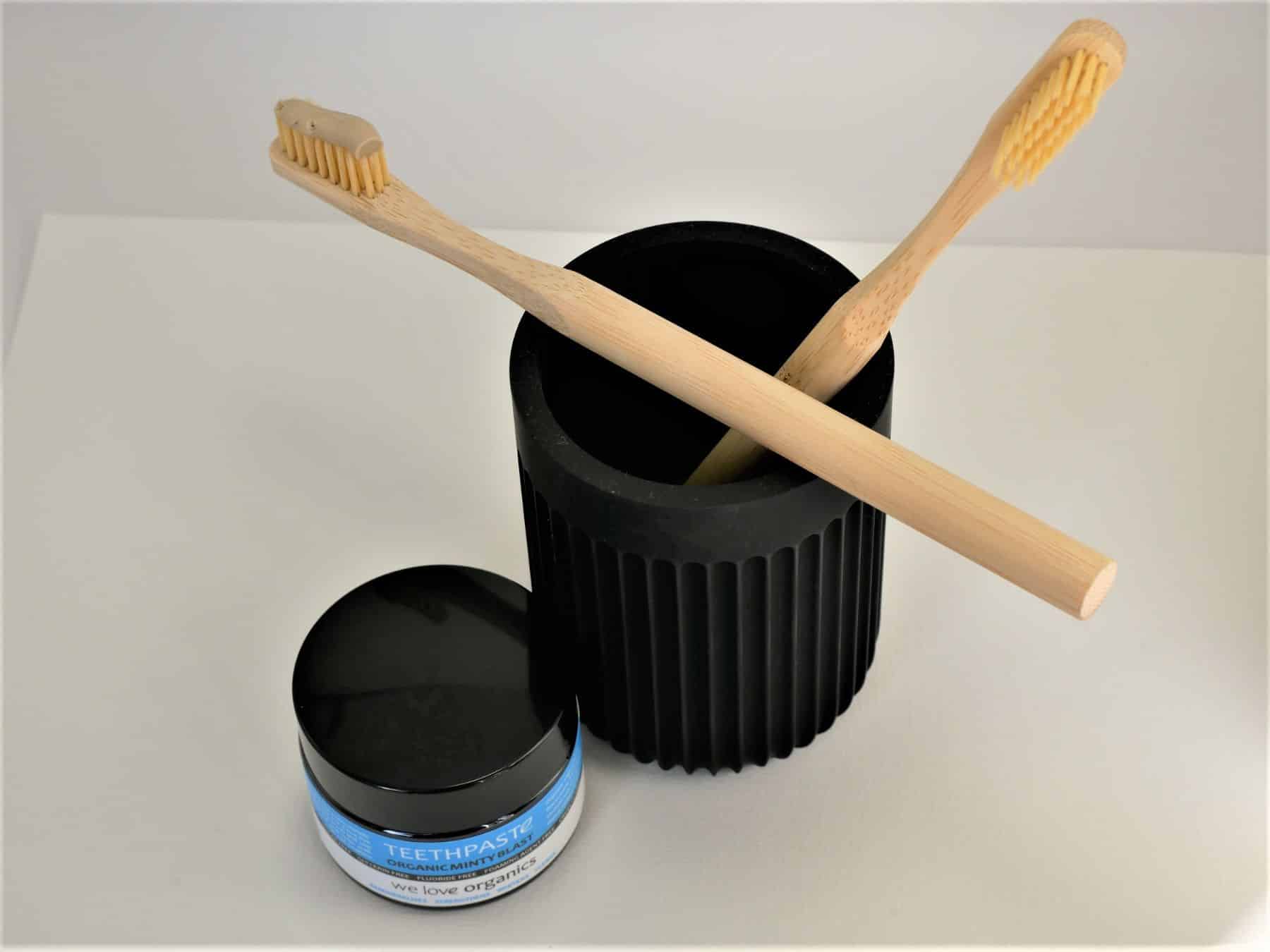 Organic Minty Blast Teethpaste (Toothpaste) Glass Jar - We Love Organics